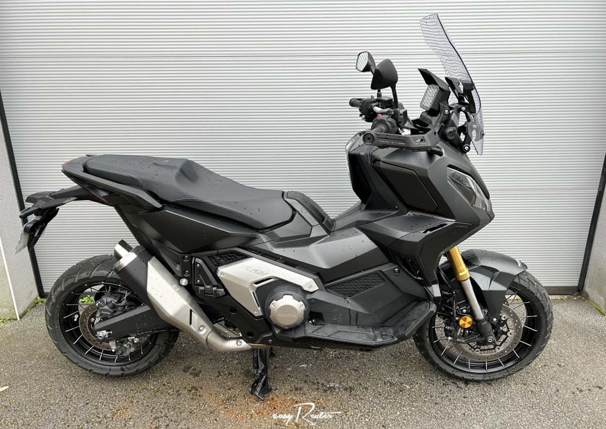 Rent Honda X-ADV 750 | La Rochelle | Easy Renter