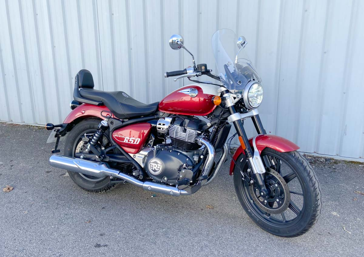 Rent Royal Enfield Super Meteor 650 A2 | Anse | Easy Renter